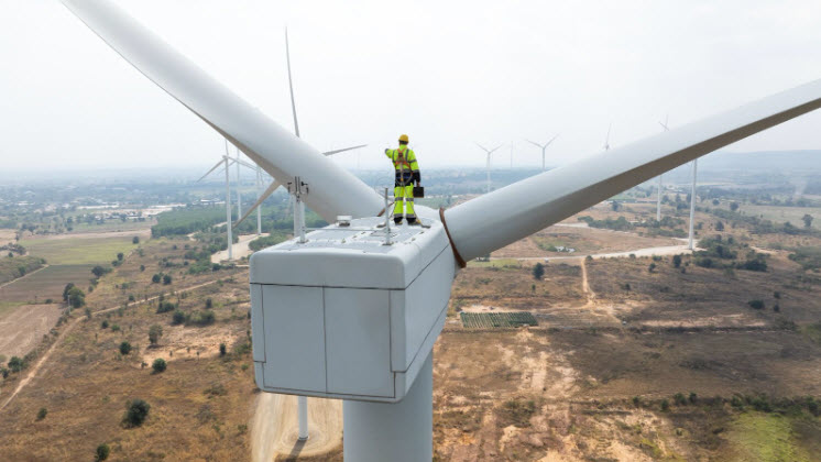 Wind Turbine Careers | Wind Turbine Technician Training